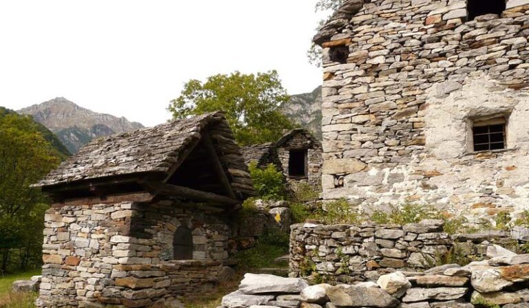 Quanto costa ristrutturare un rustico? - Costo OK